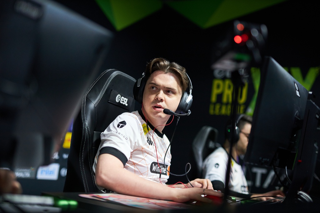 Denis "electroNic" Sharipov